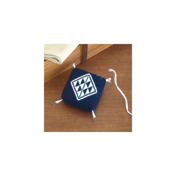 【取寄品 出荷：約5−9日 土日祝除く】津軽地方の人が厳しい冬をしのぐために、布に木綿糸で刺したのが始まりとされるこぎん刺し。