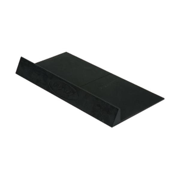 優れたグリップ力でズレを防止し、安全性を保ちます。[商品詳細]●サイズ：長さ２０ｃｍ×幅４０ｃｍ×厚さ４．７ｃｍ●自重：１ｋｇ●材質：本体／天然ゴム、裏面／特殊アクリルフォーム●日本製[その他]各種伝票（見積書・納品書・請求書・領収書）は、...