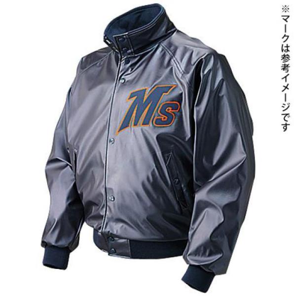 光沢感とドレープ感が生み出す、しなやかな表情。[商品詳細]●品番：52WJ22612 ●商品名：ジュニア　グラウンドコート●価格：￥10,800(本体￥10,000)●カラー：12/ダークネイビー●サイズ：140150160●素材：DIMA...