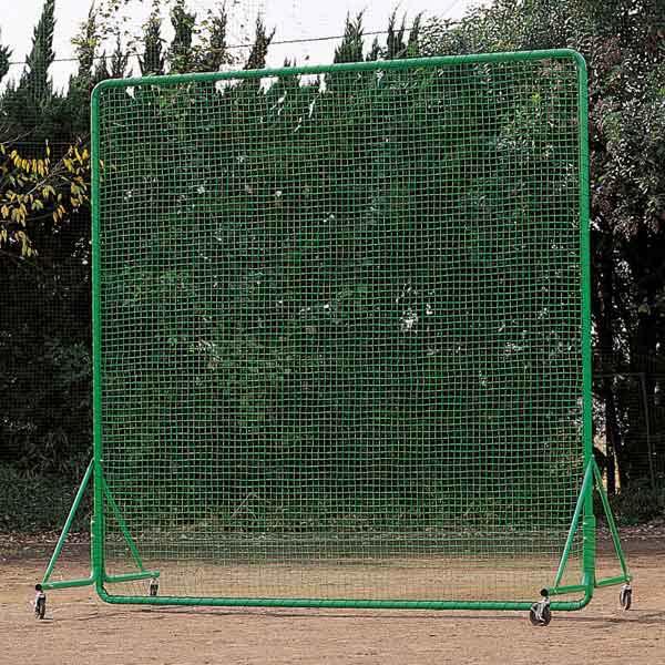 ３×３ｍ大型フェンス、グランドの仕切りに適しています。[商品詳細]●サイズ：全高３０４０×全幅３０００×奥行１５３０ｍｍ、キャスター１２５ｍｍ●重量：４７ｋｇ●材質：主材／スチール４２．７ｍｍ・肉厚２．３ｍｍの軟硬球野球用ストロングタイプ、...