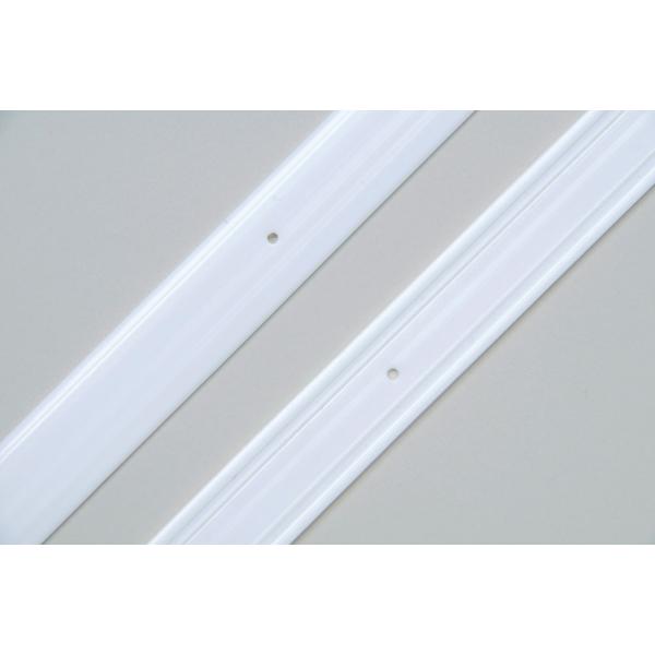 [商品詳細]●材質：低密度ポリエチレン製●サイズ：幅２０ｍｍ×厚さ２．２ｍｍ×１００ｍ●重さ：３ｋｇ●穴間１０ｃｍ、釘の必要本数約１０００本●トラック用●要工事[その他]各種伝票（見積書・納品書・請求書・領収書）は、オプションにてご指示下さ...