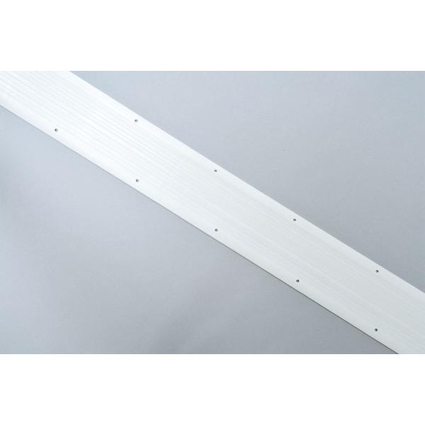 グラスファイバー繊維強化テープ[商品詳細]●材質：グラスファイバー繊維強化テープ●サイズ：幅５０ｍｍ×厚さ１．１ｍｍ×５０ｍ●重さ：３．７ｋｇ●穴間７ｃｍ、球技コート用●表面スリップ止ライン加工●要工事[その他]各種伝票（見積書・納品書・請...