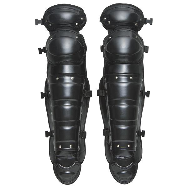 廉価版の硬式野球用レガーツです。消耗度の高いレガーツの買い替えに最適です。[商品詳細]●カラー：ブラック（ 1900 ）、ネイビー（ 2900 ）●サイズ：（膝中心から足首まで） 390 ｍｍ×（全長） 690 ｍｍ●重量 / 約 1350...