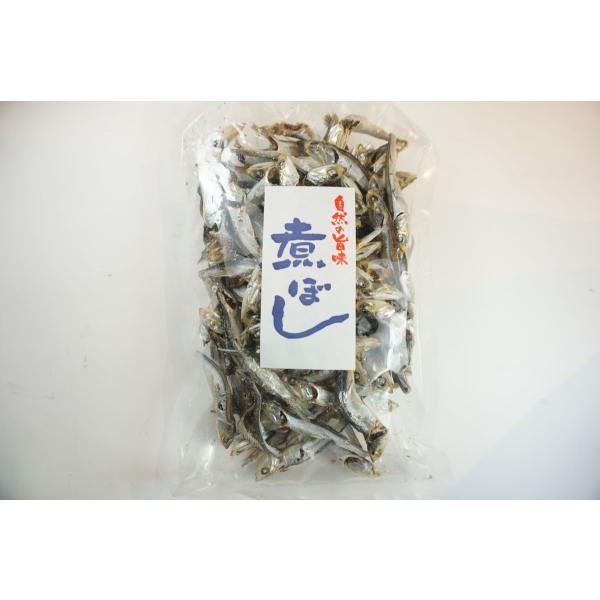 片口鰯を原料とした煮干です。身が柔らかいため「だし」の出が早く、しっかりとした旨味のある「だし」が取れます。【名称】魚介乾燥品【原材料名】片口鰯（国産）、保存料（ビタミンE）【内容量】130ｇ【保存方法】直射日光、高温多湿を避け保存