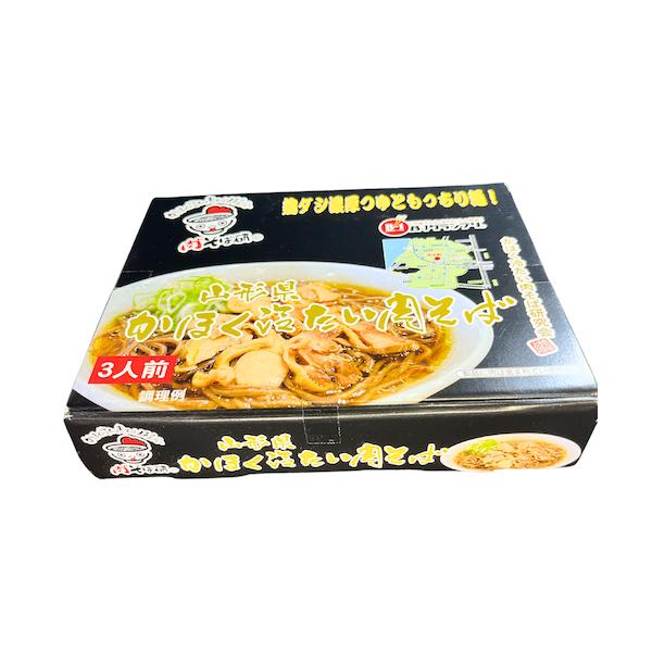 Bー1出場団体「かほく冷たい肉そば研究会」が監修　雪が深々と降り積もる寒い冬でも冷たい肉そばを食べる河北町の名物です。子供からご年配の方々まで幅広く愛される郷土食として濃厚な鶏ダシで醤油味の冷たい汁そばですそのコクのあるダシに負けないような...