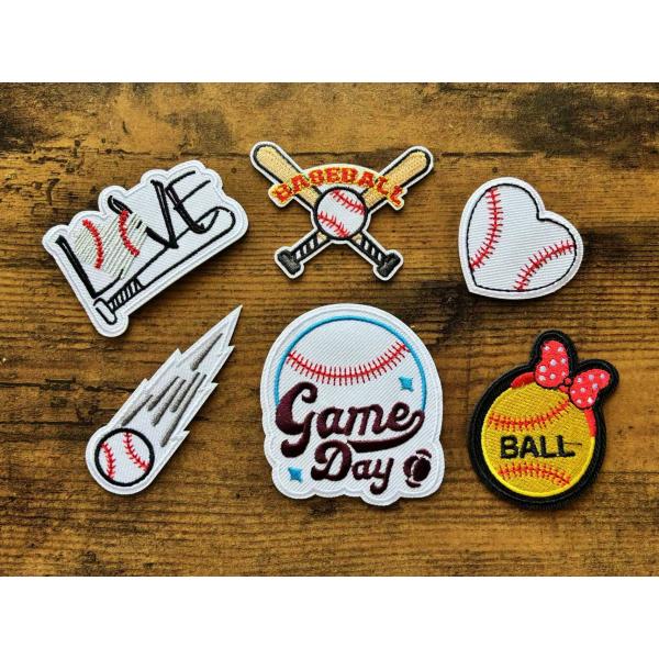 御覧頂きありがとうございます。アイロン刺繍（ししゅう）ワッペンTシャツ、カバン、リュックなどのカスタムや個性を生かす最高のアイテムです。１、商品基本情報：★素材：ポリエステル★寸法：約4ｃｍ〜8ｃｍ／枚★数量：6枚（掲載写真の通り）２、使用...