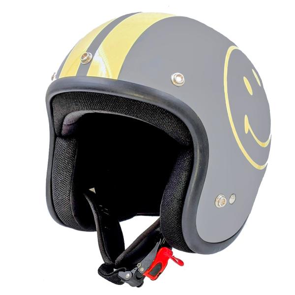 世界的に有名な『Smiley Face』オフィシャルロゴ入りジェットヘルメット■サイズ：M〜XLM：57-58cm（完売）L：59-60cmXL：61-62cm ■カラー: DARK GRAY■規格：SG/PSC規格■重量：約1000g■あ...