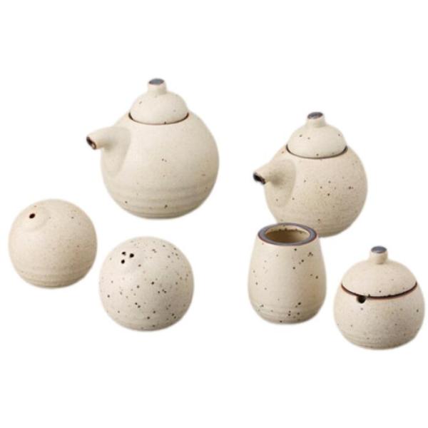 おしゃれな調味料入れ一式のカスターセットです。業務用だけではなく個人でもお使いいただけます。＜商品サイズ＞白唐津汁次大：7.8×9.2cm 200cc白唐津汁次小：6.9×8cm 120cc白唐津薬味入：5.4×5.6cm白唐津塩入：5.7...