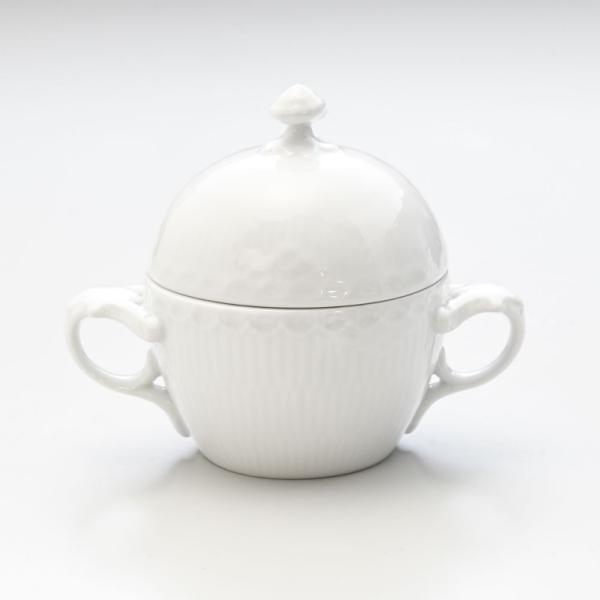 【スペシャルラッピング660円(別売り)】日本未発売モデル清廉な印象の真っ白なホワイトフルーテッド ハーフレースシリーズ[型番] 1128159[サイズ(約)] 高さ11.5cm(ふた含む) 口径7.5cm 深さ6cm(ふた部分含まず) |...