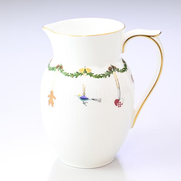 【スペシャルラッピング660円(別売り)】食卓を楽しく華やかにするスターフルーテッドクリスマスシリーズコンパクトサイズのジャグはホットワインを入れたり、お花を入れて花瓶としてもご利用いただけます[型番] 2503442[サイズ(約)] 容量...