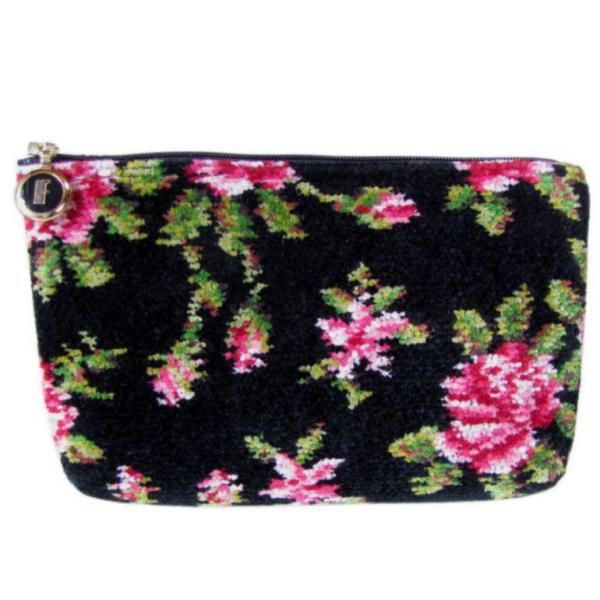 ネコポス出荷限定【スペシャルラッピング660円(別売り)】柔らかで肌触りが良いシュニール織のポーチ。吸水性に優れるタオル地と、フェイラーらしい華やかな柄がエレガントさを引き出します。上品な雰囲気の花柄デザイン[カラー] 【ブラック】[サイズ...