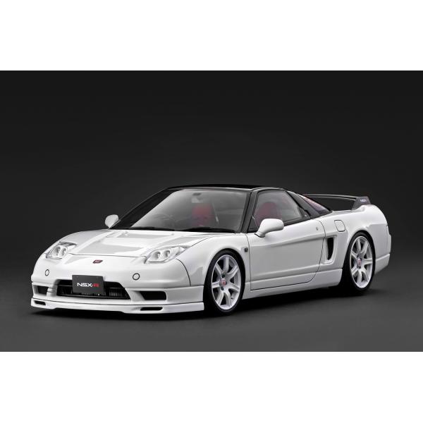 【発売日：2026年11月30日】「NSX-R (NA2)」を1/18スケールレジンモデルで再現。ボディカラー：ホワイト。純正17インチホイール(ホワイト）装着。フロントリップスポイラー、純正リヤスポイラー、デュアルマフラー、純正レカロシー...