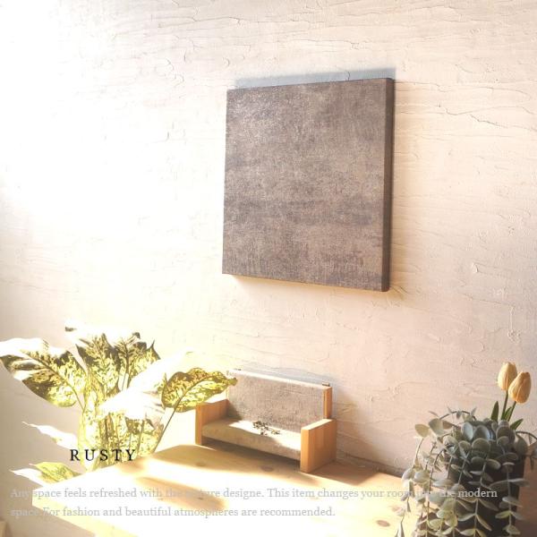【発売日：2025年08月29日】■RUSTY アートパネル■SIZE ：400×400×25mm■付属品 :専用フック、説明書深みのあるカラーリングがモダンな印象を演出します。ホテルライクな雰囲気が渋めの空間に。表面素材のざらついた触感に...