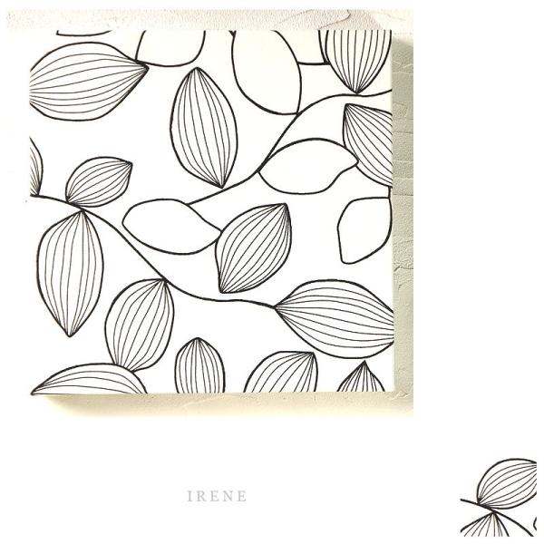 ■INTERIOR IRENE■SIZE ：300×300×25mm(重量枚/約600g)■付属品：ファブリックパネル専用フック、説明書一面にリーフが描かれたモダンなデザイン。モノトーンで空間を引き締めやすらぎを与えるアイテム。どこにでも飾...