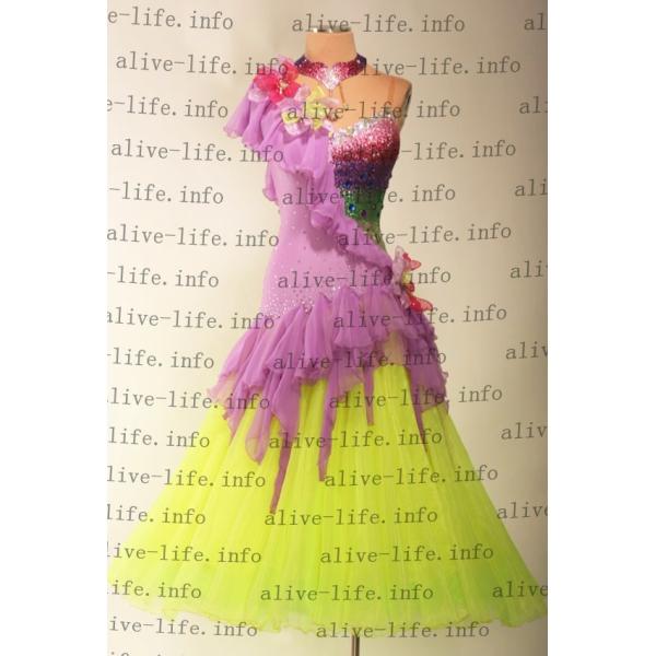 *こちらのドレスはクリスアン生地を使用しています。ファブリック;　クリスアンライクラ、クリスアンジョーゼット、メッシュ、オーガンザＡＵドレスは、ハイクオリティーでゴージャスな競技用・デモ用ドレスです。エレガントなデザインが多く、スカートの円...