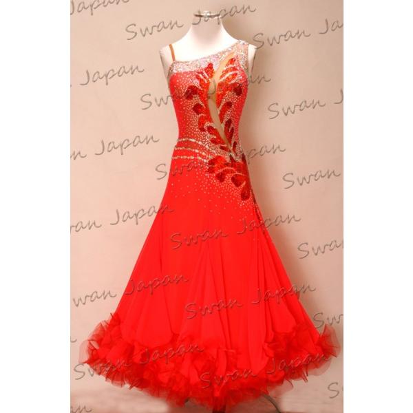 ※　こちらのドレスは、クリスアンのジョーゼット生地を使用しております。ＡＵドレスは、ハイクオリティーでゴージャスな競技用・デモ用ドレスです。エレガントなデザインが多く、スカートの円周もたっぷり取ってありますので、ドレスがよく踊ります。スカー...