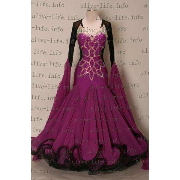 ※　こちらのドレスは、クリスアンジョーゼット生地を使用しております。ＡＵドレスは、ハイクオリティーでゴージャスな競技用・デモ用ドレスです。エレガントなデザインが多く、スカートの円周もたっぷり取ってありますので、ドレスがよく踊ります。スカート...