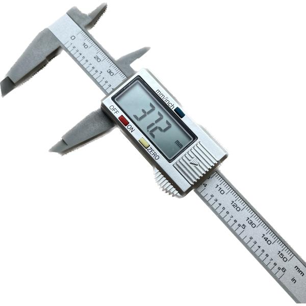 ＜測定範囲＞　　0.1mm〜150.0mm＜測定誤差＞　　±0.2mm＜材質＞　　炭素繊維PA66複合素材(尺部)、ABSプラスチック(デジタルユニット部)＜本体重量＞　　約48g＜測定項目＞　　外径測定、内径測定、深さ測定、段差測定＜測定...