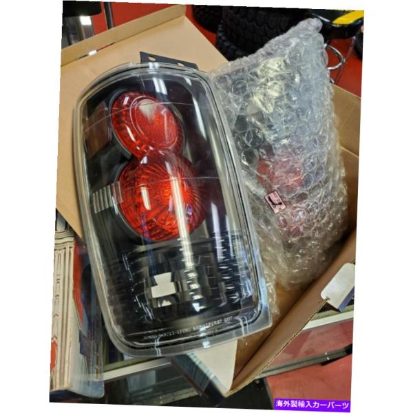 USテールライト 97-03フォードアスキシメントテールライト。新しい黒をペア 97-03 Ford Expidition Tail Lights. Pair New black