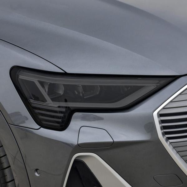 商品名: Audi e tron Quattro 2020 車用ヘッドライト ティント ブラック 保護フィルム 保護 クリア TPU ステッカー アクセサリー 2個 Fit for Audi e tron Quattro 2020 Car ...
