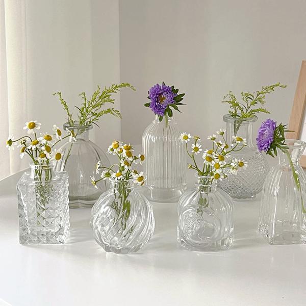 商品名: ガラス製つぼみ花瓶 10個セット 小さな透明つぼみ花瓶 花用 ヴィンテージエンボススタイル ミニ装飾ボトル ガラス花瓶 ウェディングパーティー テーブルデコレーション用 (クリア - 10個セット) Glass Bud Vases...