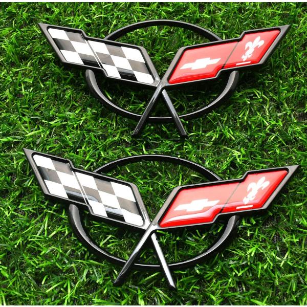 商品名: ペアセット 1997 - 2004 コルベット C5 フロントノーズエンブレムとリアデッキ蓋 3Dクロスフラッグバッジ コルベット用 (ブラックレッド) Pair Set 1997-2004 Corvette C5 Front N...