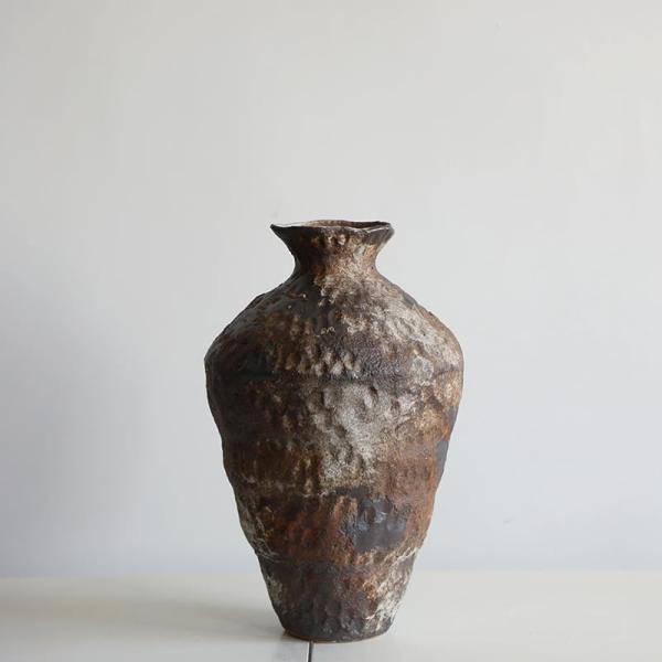 商品名: 素朴な花瓶 - Rトール Ceramic Rustic Farmhouse Vase, Pottery Flower Vase for Centerpieces, Decorative Vase for Table, Living...