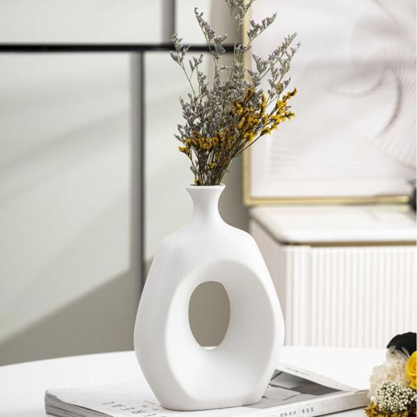 商品名:  Hollow Ceramic Vase for Flowers, Matte Pampas Flower Vases Minimalist Nordic Boho Ins Style for Wedding Dinner Tab...