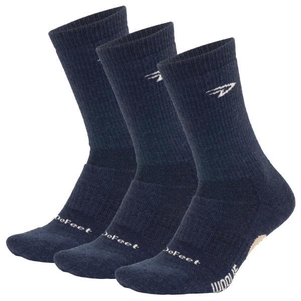 商品名:  Woolie Boolie 6" D-Logo - 3-Pack - Navy Blueブランド: DEFEET商品サイズ: Medium高さ: 10.16cm横幅: 10.16cm奥行: 22.86cm重量: 454g商品番号...