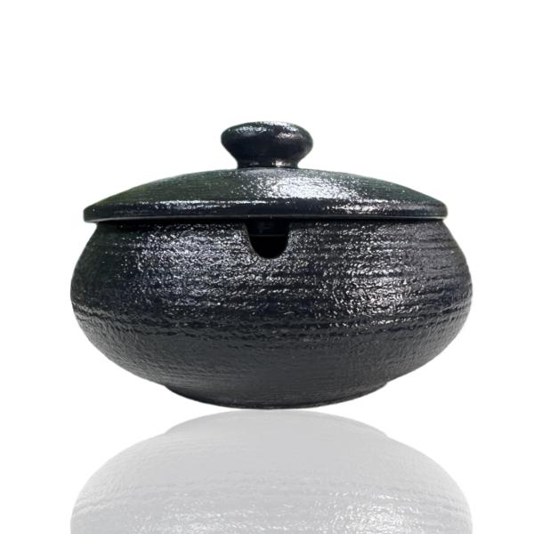 商品名: 蓋付きセラミック灰皿、防風、屋内または屋外用のシガレット灰皿、喫煙用灰ホルダー、ホームオフィス装飾用のデスクトップ喫煙灰皿(ブラック) Ceramic Ashtray with Lids, Windproof, Cigarette...