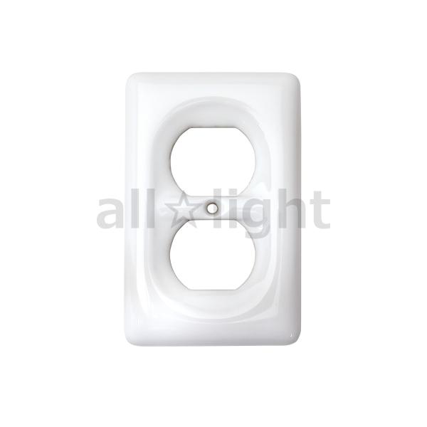 シリーズ名： アメリカンコンセントプレート　　　サイズ：W76×H116（mm）素材：陶器マイナスネジ 1個付き入荷時検品を行っておりますが、陶器製品につき、サイズ・形・色味・重量などに多少の個体差がございます。また、小さな黒点・茶点・気泡...