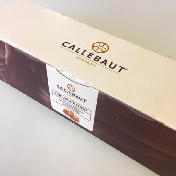 ■名称 チョコレート■内容量 1.6kg■メーカー BARRY CALLEBAUT BELGIUM N.V.■保存方法 温度12〜20℃、湿度70％以下の涼しい場所で保存して下さい。開封後は、なるべくお早めにお召上がり下さい。＊夏場は冷蔵で...