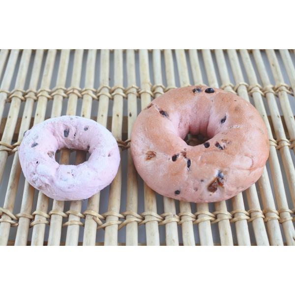 ■内容量 90g×68個■メーカー 敷島製パン株式会社■保存方法 -18℃以下で保存して下さい。開封後は、お早めにお召し上がりください■発送方法 クール便（冷凍）■原材料 小麦粉（国内製造）、チョコレートコーチング、砂糖、糖漬いちご、パン酵...