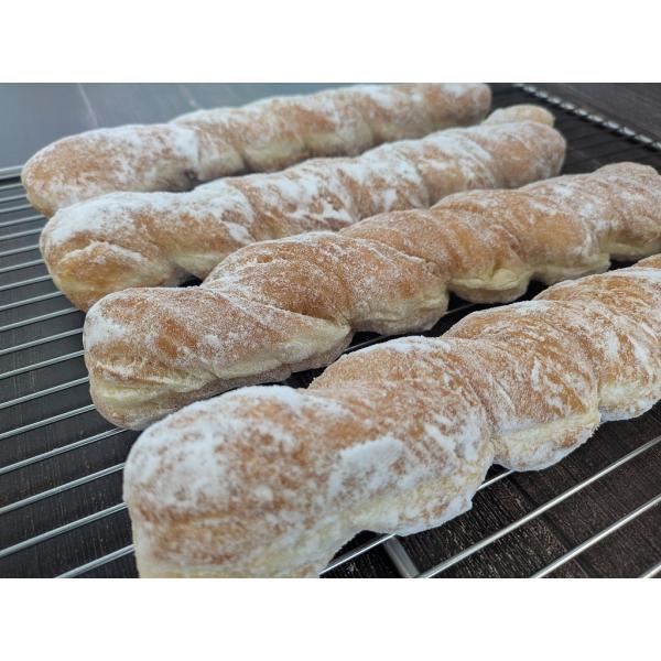 【発売日：2026年05月01日】■名称冷凍パン生地■内容量95g×48個■メーカー敷島製パン株式会社■保存方法-18℃以下で保存して下さい。開封後は、お早めにお召し上がりください。■発送方法クール便（冷凍）■原材料小麦粉（小麦（国産））、...