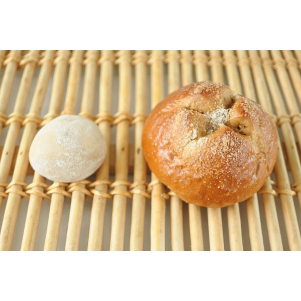 ■内容量 50g×120個■メーカー 敷島製パン株式会社■保存方法 -18℃以下で保存して下さい。開封後は、お早めにお召し上がりください。■発送方法 クール便（冷凍）■原材料 小麦粉（国内製造）、グラニュー糖、黒糖蜜、マーガリン、パン酵母、...