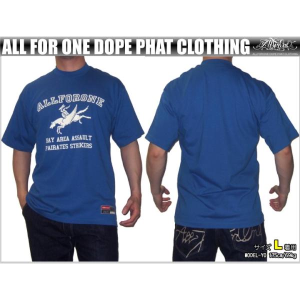 ＫＮＩＧＨＴＳ（騎士）が爆弾片手にペガサスと舞い降りるインパクトある絵が描かれたミリタリーＴシャツ「ＥＸＥＣＵＴＩＯＮＥＲＳ」死刑執行人の意【素材】コットン 100％【画像】サイズ L 着用【サイズ】着丈/身幅/袖丈(cm)【L】76/59...