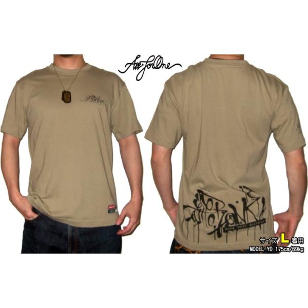 味あるトリッキーマーキングが輝るバイオレンスタグ Ｔシャツ。プリントカラーにあわせて様々なカラーコディネートが楽しめる逸品。【Kyasone】HIPHOP、HARDCORE等、様々なストリートカルチャーを吸収し独自のグラフィティーアートを展...