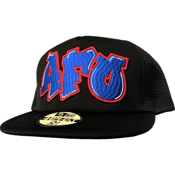 3D刺繍マーキングを施したキャップ【素材】Front 100% Polyester / Mesh Back 100% Nylon