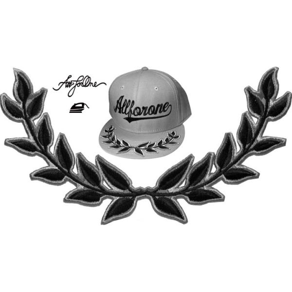 月桂樹は、クスノキ科の常緑高木。地中海沿岸原産。雌雄異株。葉に芳香があり古代から用いられた。ギリシャ神話に由来し、アポロンの聖樹として神聖視された樹木。古代ギリシアでは葉のついた若枝を編んだ「月桂冠」勝利と栄光のシンボル対応タイプ（ NEW...