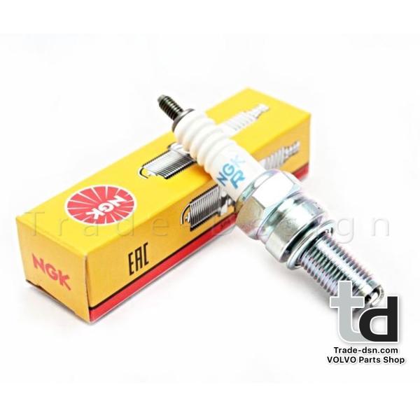 スパークプラグの定番、最もスタンダードなVOLVO 940 / 740用のプラグになります。１台に必要本数は４本です。
