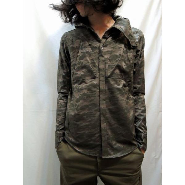 ◆商品説明カモフラージュ柄のジャガード生地を使用したシャツジャケット。CIVILIZEDらしい"ミリタリーテイスト"溢れる、フード付デザインのシャツジャケットです。カモフラージュ柄のジャガード生地を使用している為、光の当たる角度で柄の見え方...