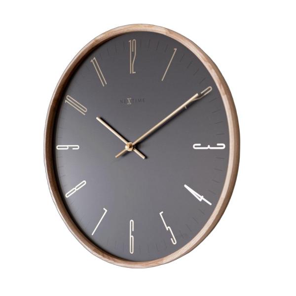 「Thin M GR」は天然木のフレームで縁取られたスリムなデザインで、空間を引き立て特別な一時を彩ります。またゴールド色で繊細に仕上げられたアルミヘアラインの数字は、光の当たり方によって表情が変化し独自の魅力を放ちながら、エレガンスさを引...