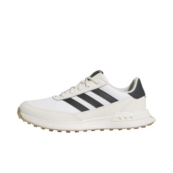 ◇様々なシーンやコーデで履きやすい、よりバーサタイルなデザイン。ブランドのヘリテージシューズであるLA TRAINERからインスピレーションを受け、よりスニーカーライクなデザインを採用。前作23年モデルからアウトソールのグリップ力も向上し、...