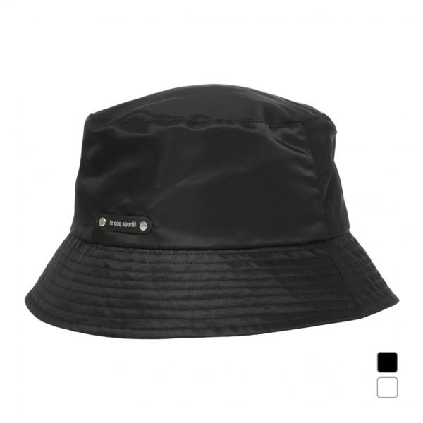 ◇高級感のあるナイロンツイル素材のバケットハットトレンド感のあるアイテムに仕上げています。 ■カラー(メーカー表記)： ホワイト(WH00：ホワイト) ブラック(BK00：ブラック) ■素材：本体/ナイロン100％ 付属/合成皮革(PVC加...