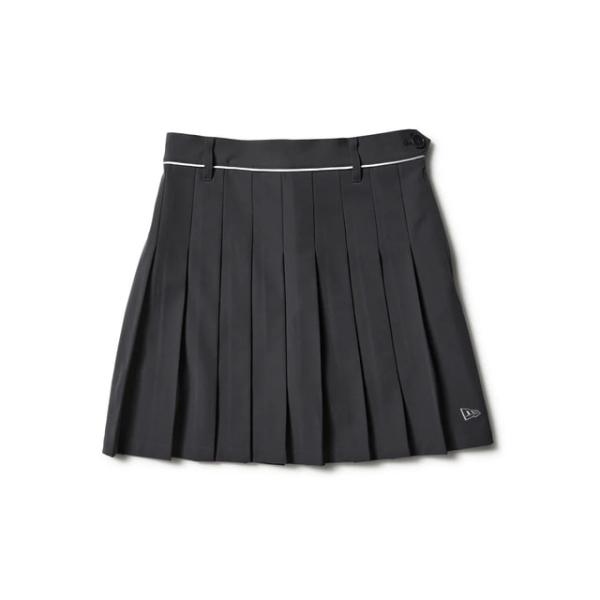 ◇ボリュームを抑えたシルエットにこだわった、上品なプリーツスカート ◇ストレッチ性のあるポリエステル混素材を使用し、動きやすさと快適な着用感を両立 ◇ウエスト後部はギャザー仕様で、さまざまな体型にフィット ◇右後ろにボールポーチなどを装着で...