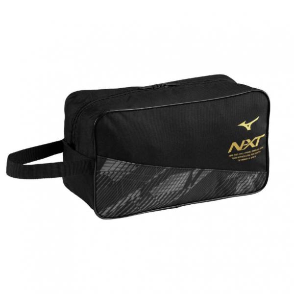 ◇柄デザインがポイント◇29cmミッドカットシューズ収納可能◇サイズ:L33×W13×H18cm■カラー:ブラック×ゴールド■素材:ポリエステル(裏加工PU)■重量:約120g■生産国:ベトナム■2025年モデルアルペン alpen スポー...