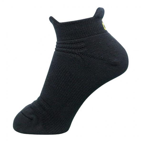 ◇スニーカーフィット構造、超極厚設計、通気性メッシュ搭載、高クッション設計、高サポート設計、抗菌防臭◇スニーカーフィット構造を採用したアスリートの為の高機能ソックス。フィット感を損なわない中で最大限の分厚さと機能性を搭載。それにより高いクッ...