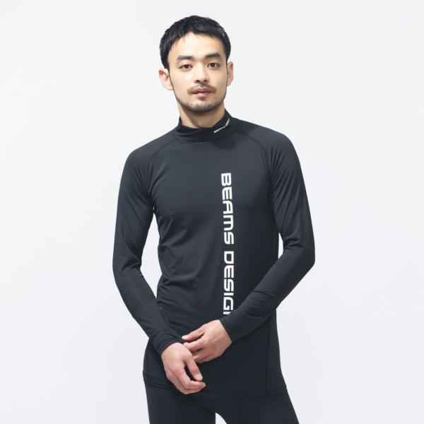◇重ね着に便利なモックネックインナーネックロゴを見せるTシャツとのレイヤードがおすすめ。 日焼けが気になる外でのジョギングやトレーニングにも便利。 ■カラー： ブラック ■素材：ナイロン84％、ポリウレタン16％ ■サイズ： M：身長/16...