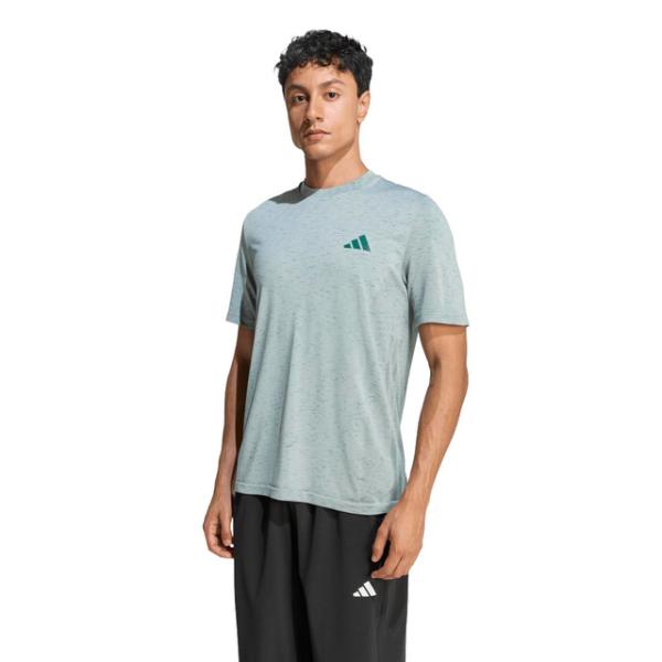 ◇クライマクールを使用したシームレスなTシャツで、クールでドライな状態を保ち、集中力を発揮できる。 ◇adidas Workout EssentialsシームレスTシャツで、快適かつスタイリッシュにワークアウトをこなす。 邪魔にならないパフ...