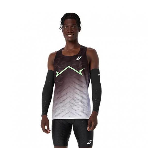 ◇ASICS史上最速のシューズを追求したMETASPEED SERIESを開発したC-PROJECTが、アスリートへのヒヤリングを重ね開発したアパレル・エクィップメント。◇METASPEEDシングレットの特長は、その優れた通気性と、軽くやわ...